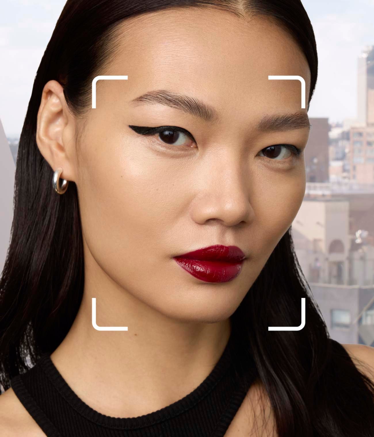 Tuto : dessiner le contour des lèvres | Les Conseils de Maybelline Master